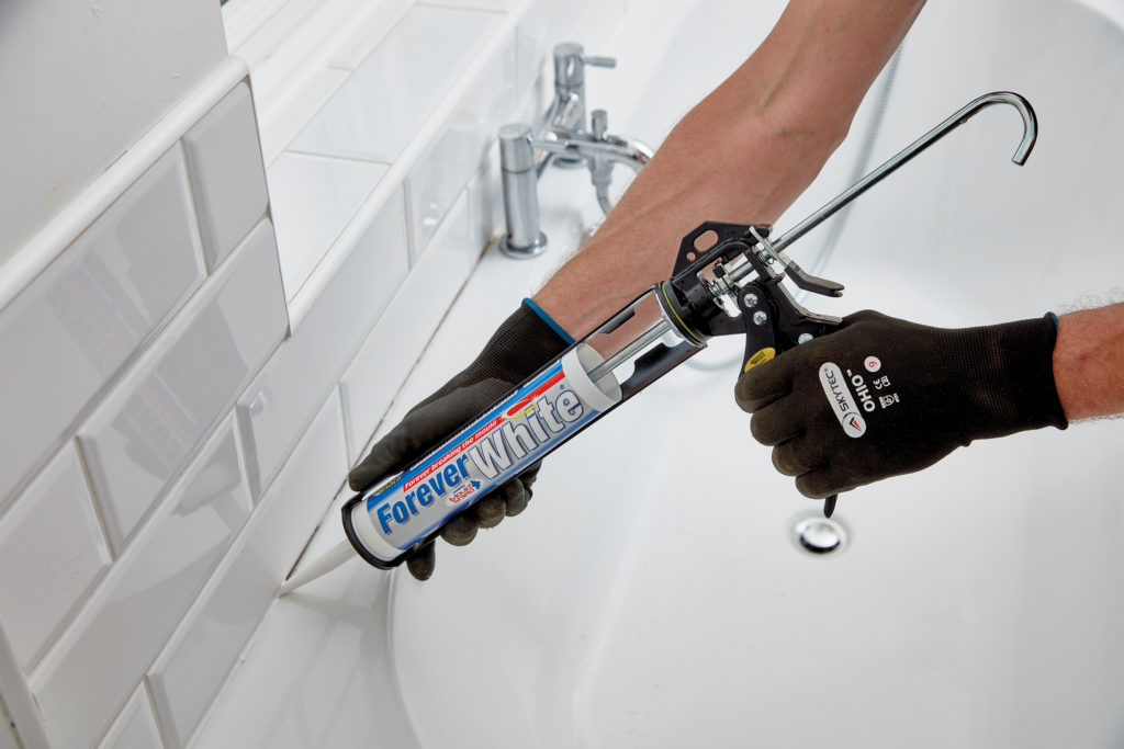 Everbuild Forever Clear Silicone Sealant – 295ml - ERoofing